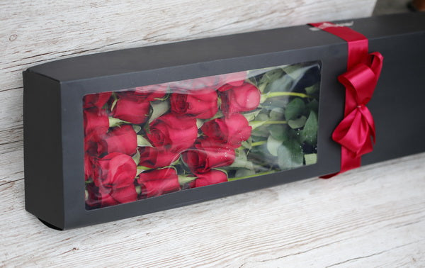 Long Stem Boxed Roses – Flower Accents